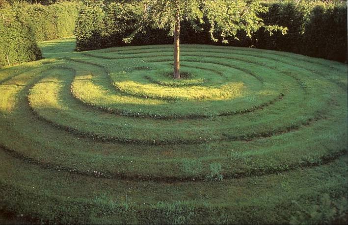 Mowing Patterns: Creative Mowing Patterns to Elevate Your Yard